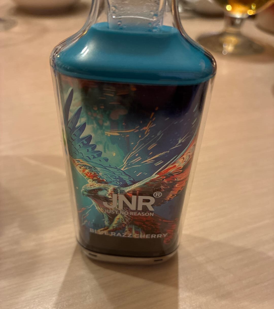 JNR Falcon 16k Puff 16000 – Strawberry Red Bull | 100% officiels